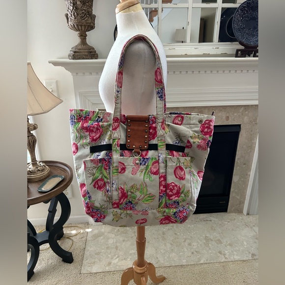 Giovani & Rucci | Bags | Giovanni Rucci Floral Canvas Tote | Poshmark